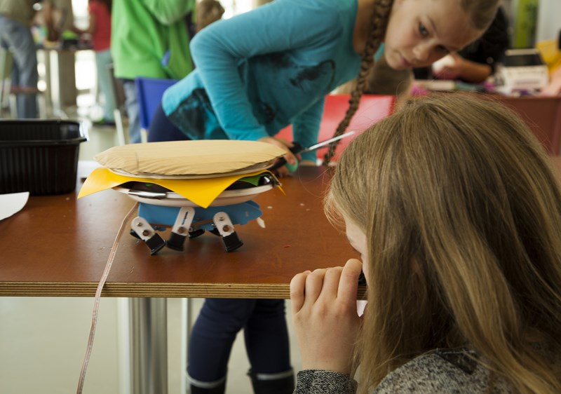 Sumo-wedstrijd met zelfgemaakte robots - zoetermeer actief
